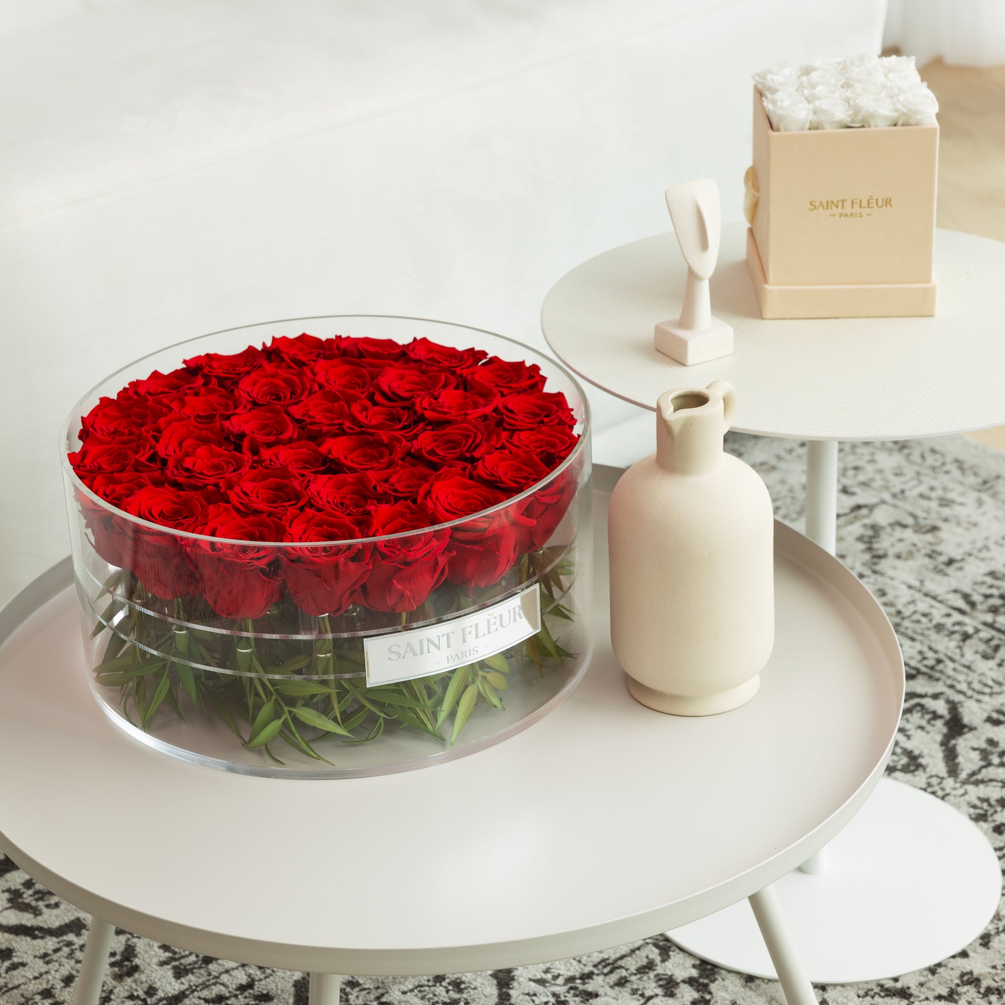 Saint Fleur's Eternal Roses: Revolutionizing Corporate Decor